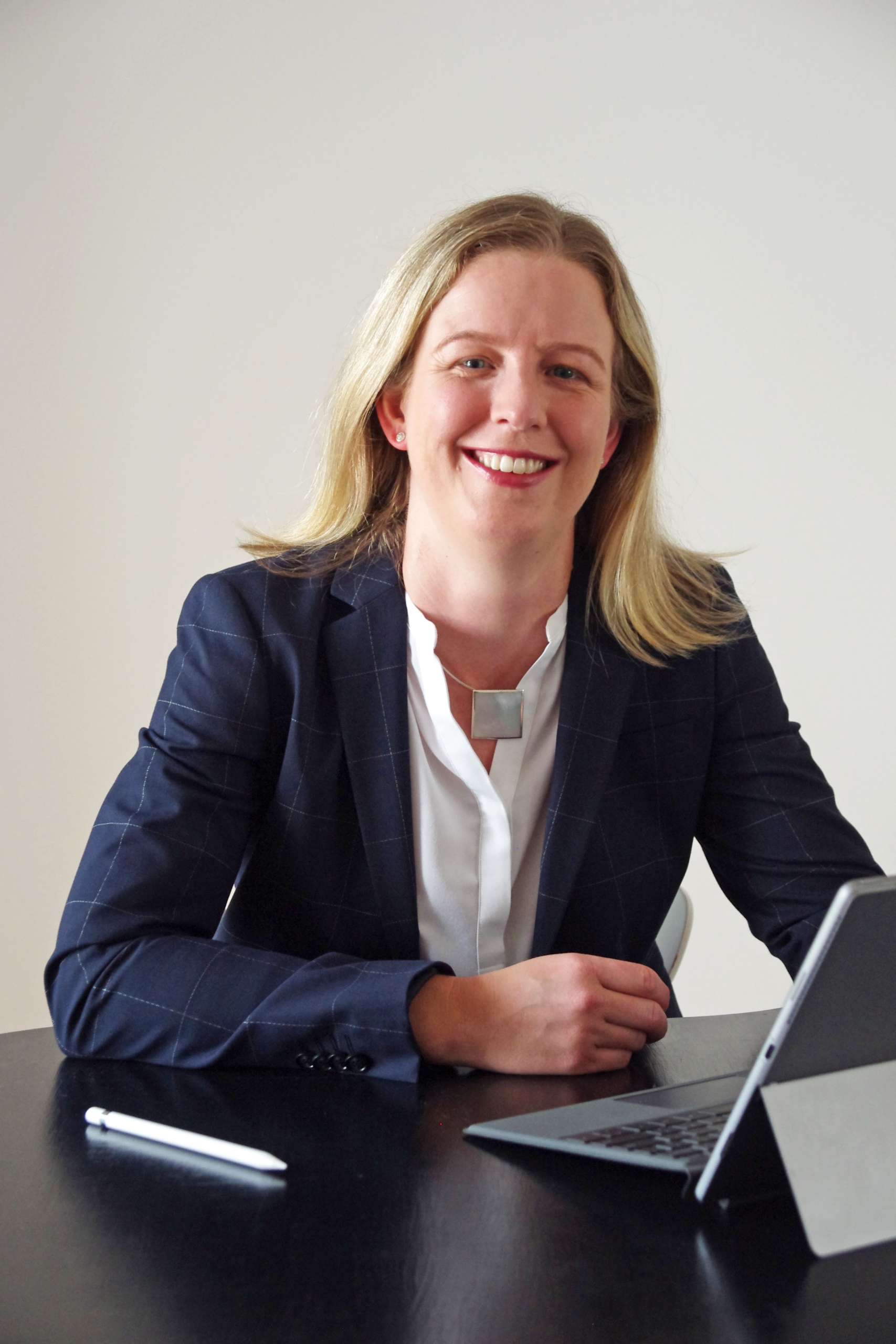 A white paper: Exploring contract models - CRITICAL INPUT